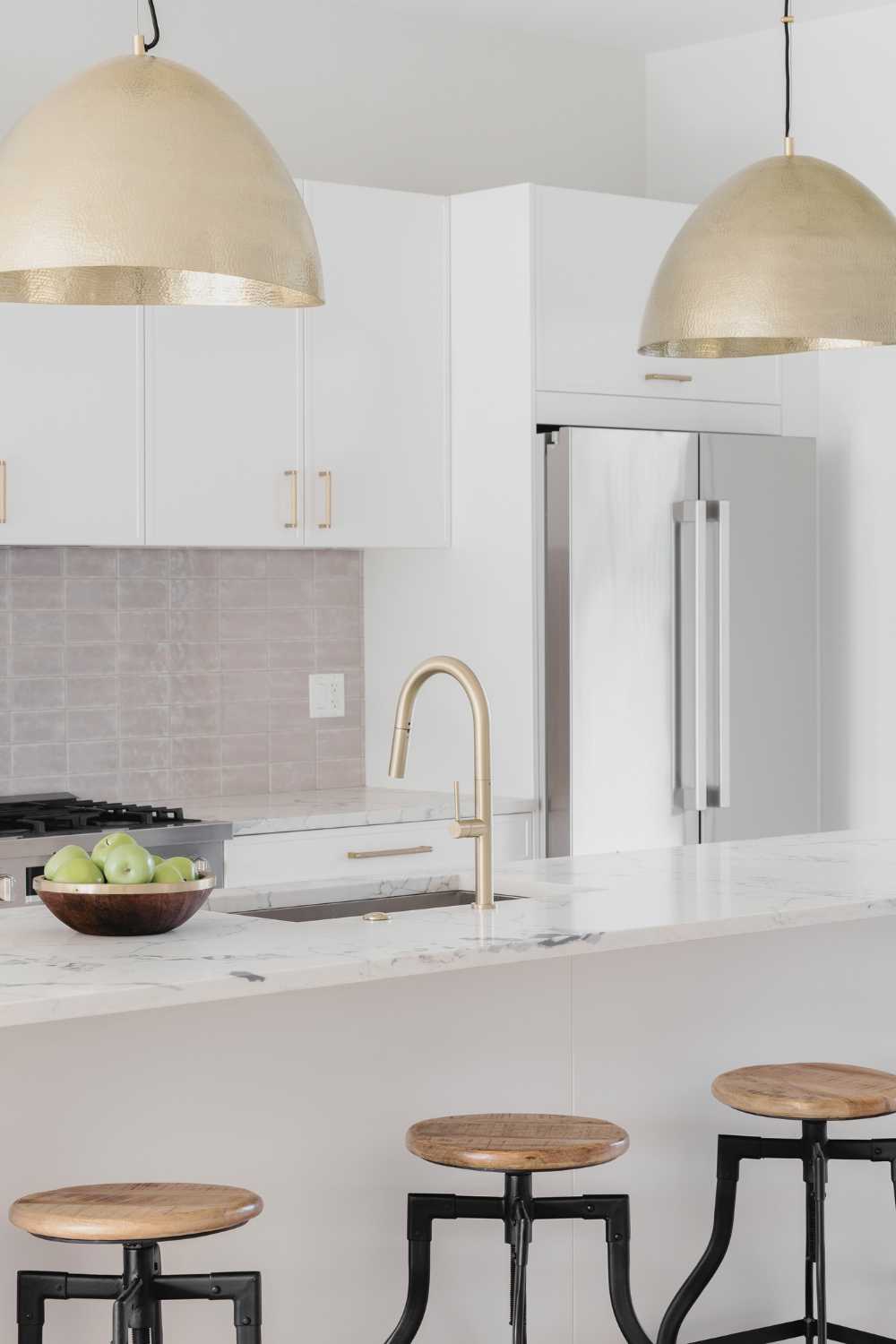 How to Design a Home Bar - Elevate Deco